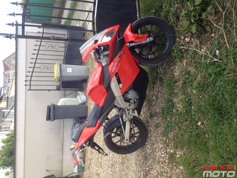 2006 Derbi GPR Racing 50 de Julien.C - Hexa Moto