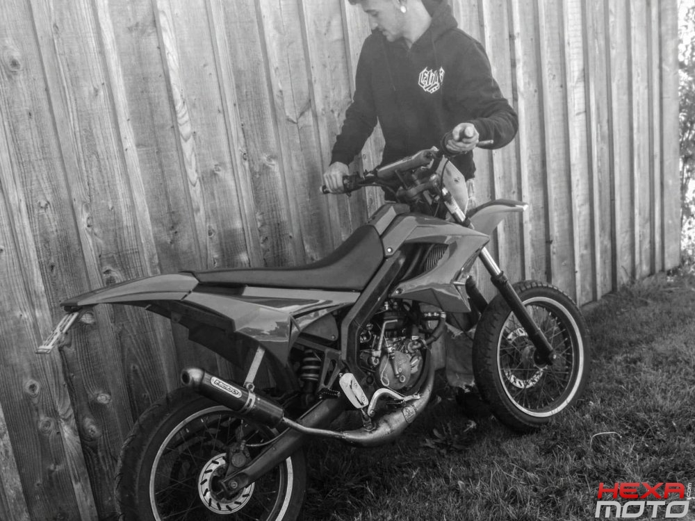 2010 Gilera RCR 50 de RcRacing - Hexa Moto